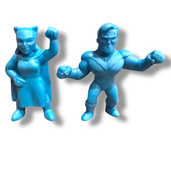 Toys | Lot Of 2 Wendys Dc Heroes Mini Action Figure Muscle Men Batgirl ...